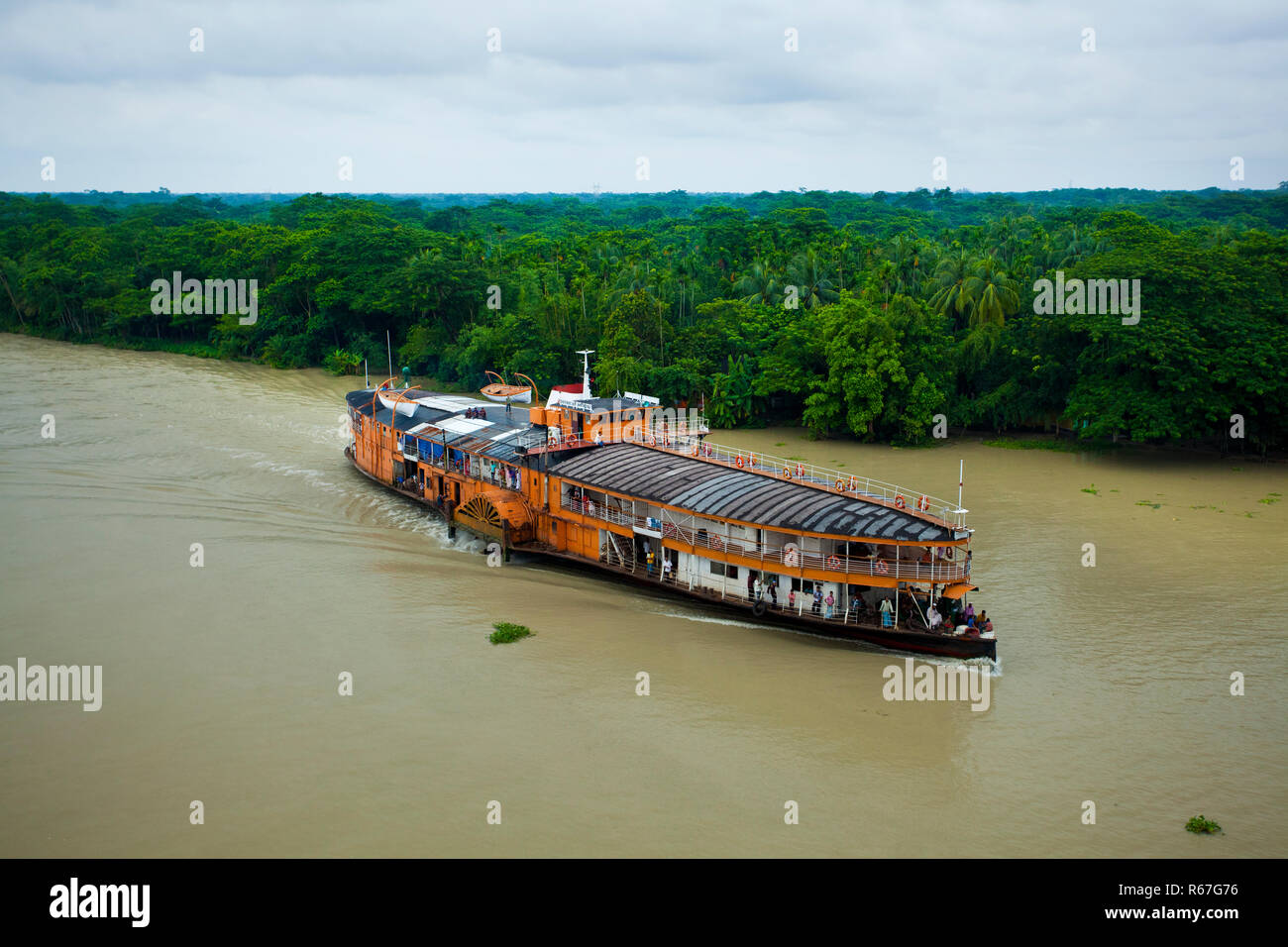 Paddle steamer also known as Rocket on the Gabkhan Channel. Jhalakathi ...