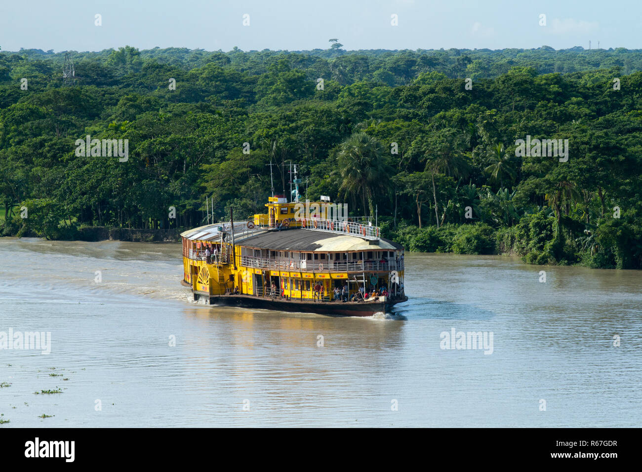 Paddle steamer also known as Rocket on the Gabkhan Channel. Jhalakathi ...