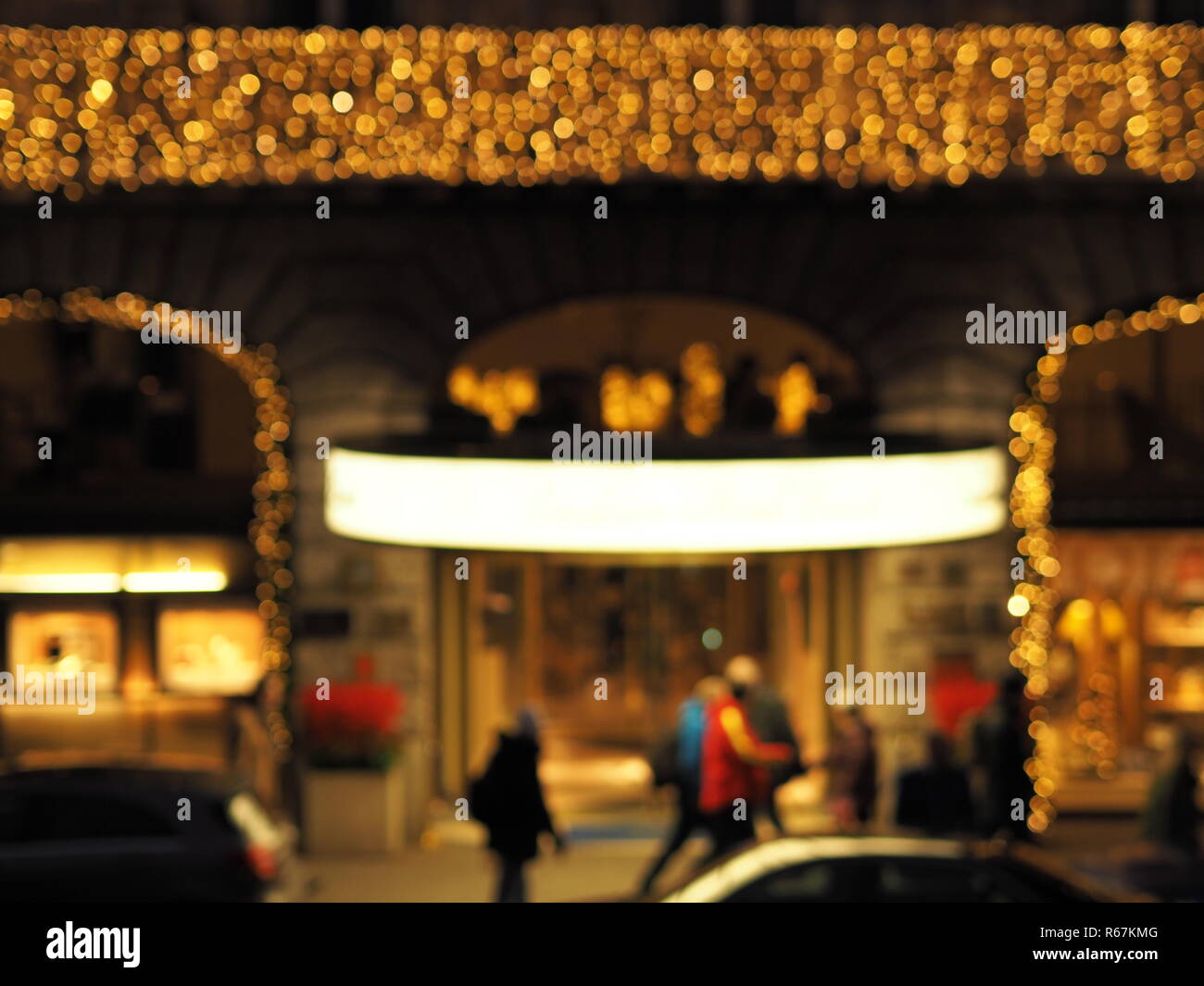 COLOGNE, GERMANY - DECEMBER 09, 2017. Christmas market in Cologne ...