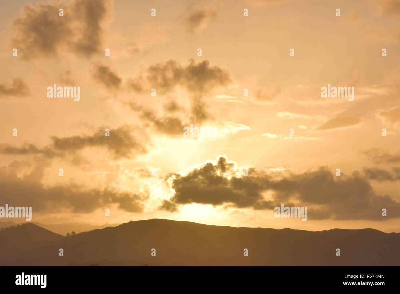 Pale sunset hi-res stock photography and images - Alamy