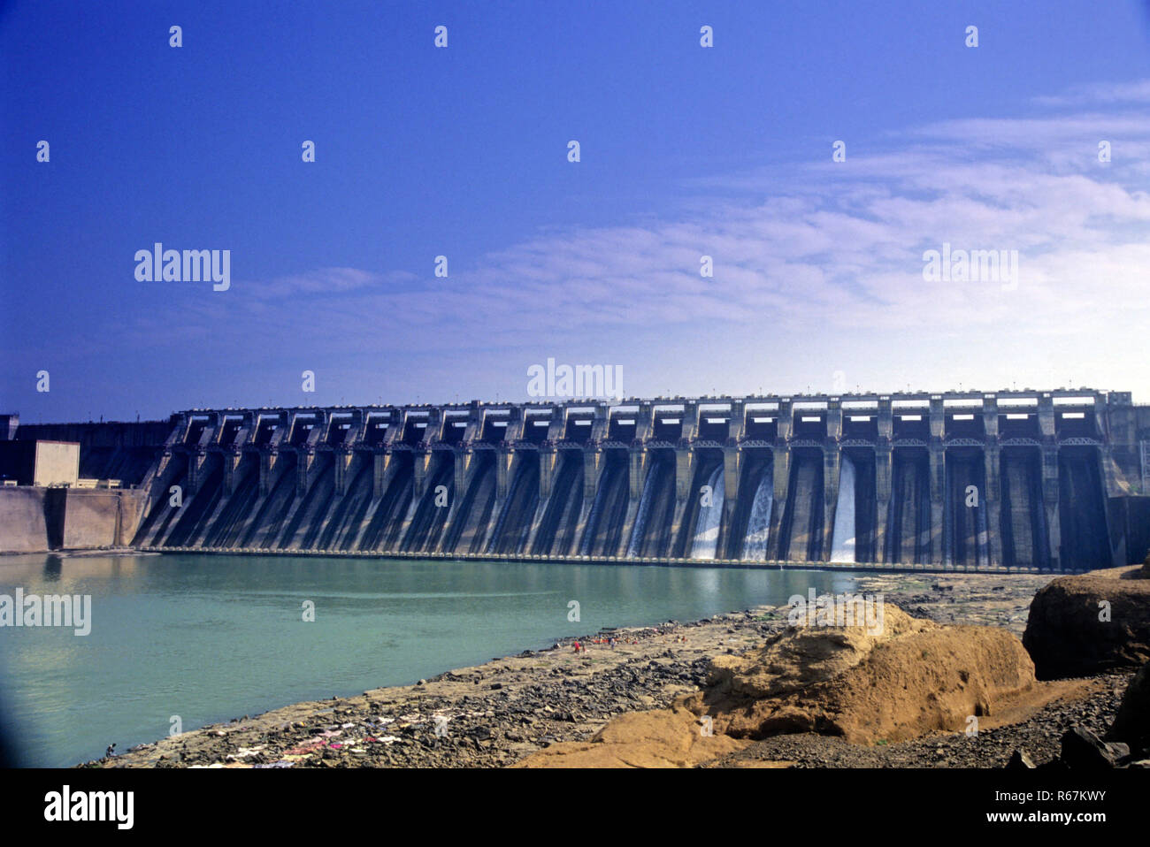 Madhya pradesh dam hi-res stock photography and images - Alamy