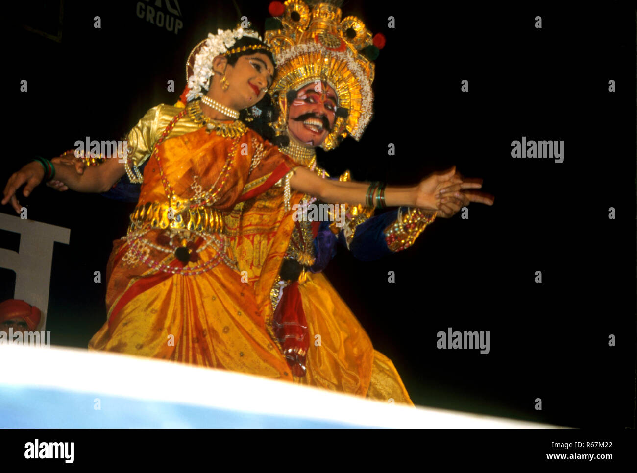 India stage program hi-res stock photography and images - Alamy
