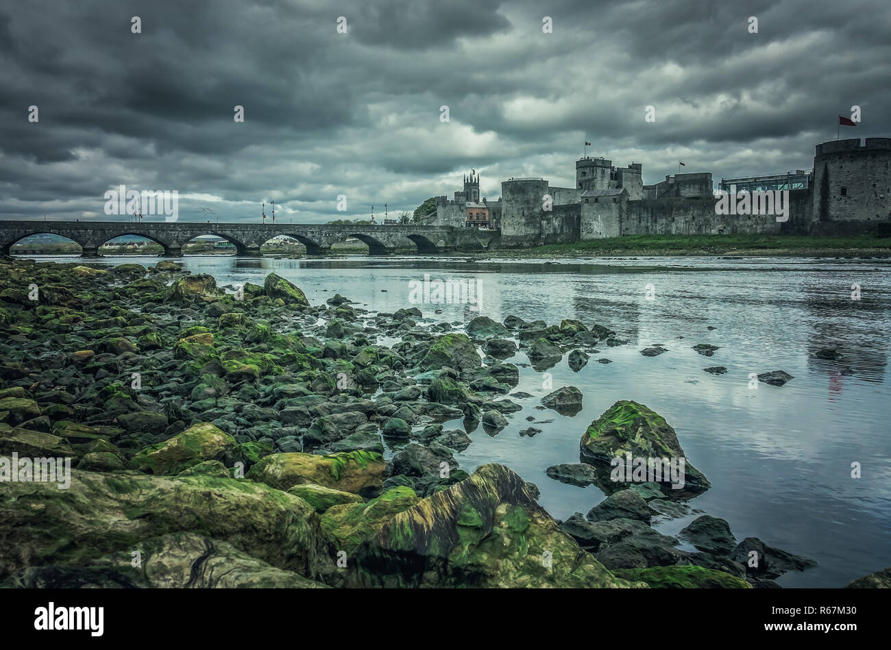 King Johns Castle in Limerick Stock Photo - Alamy