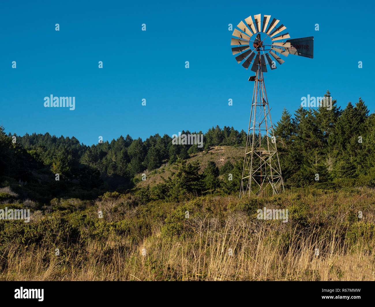 Windmill in Northern California Stock Photo - Alamy