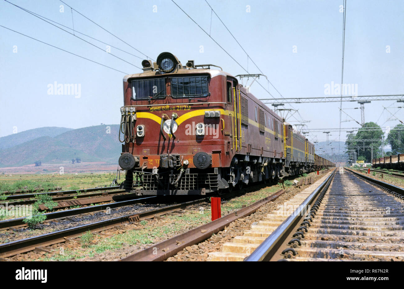 Running trains hi-res stock photography and images - Alamy
