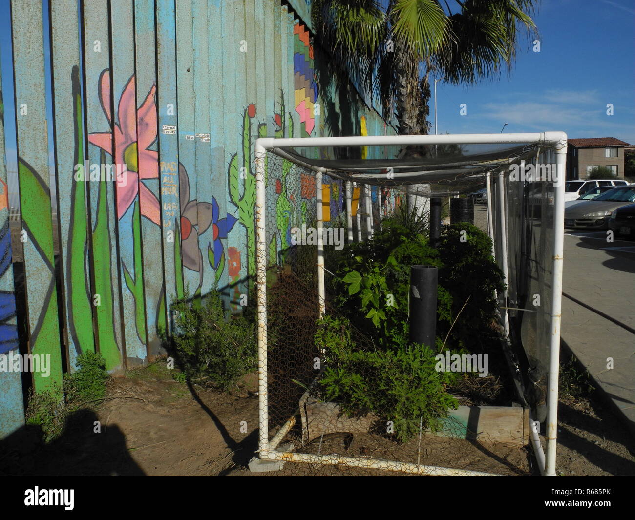 Friendship park tijuana hi-res stock photography and images - Alamy