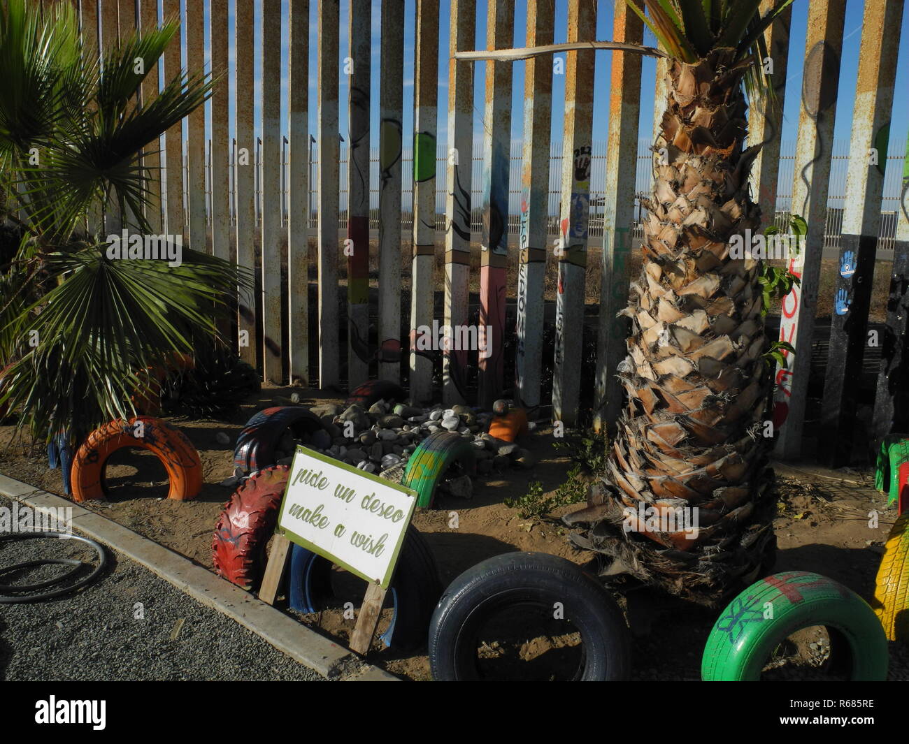 Friendship park tijuana hi-res stock photography and images - Alamy