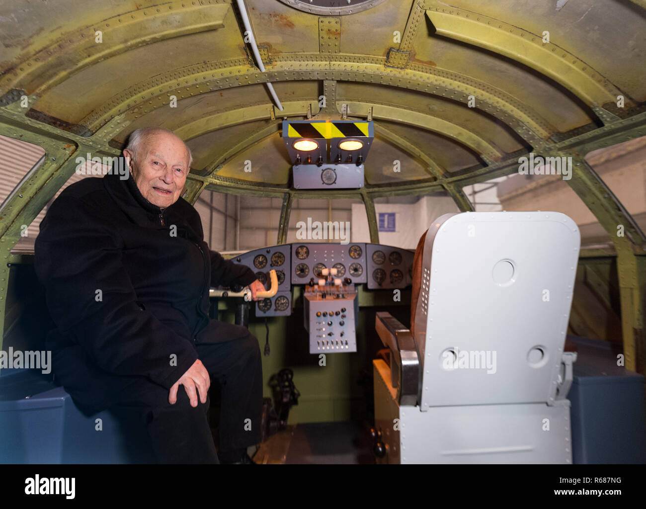 Dresden, Germany. 04th Dec, 2018. Gerhard Güttel, the test pilot at the ...