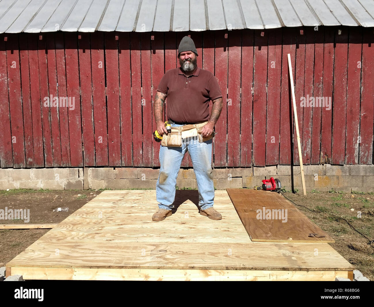 Fat workman hi-res stock photography and images - Alamy
