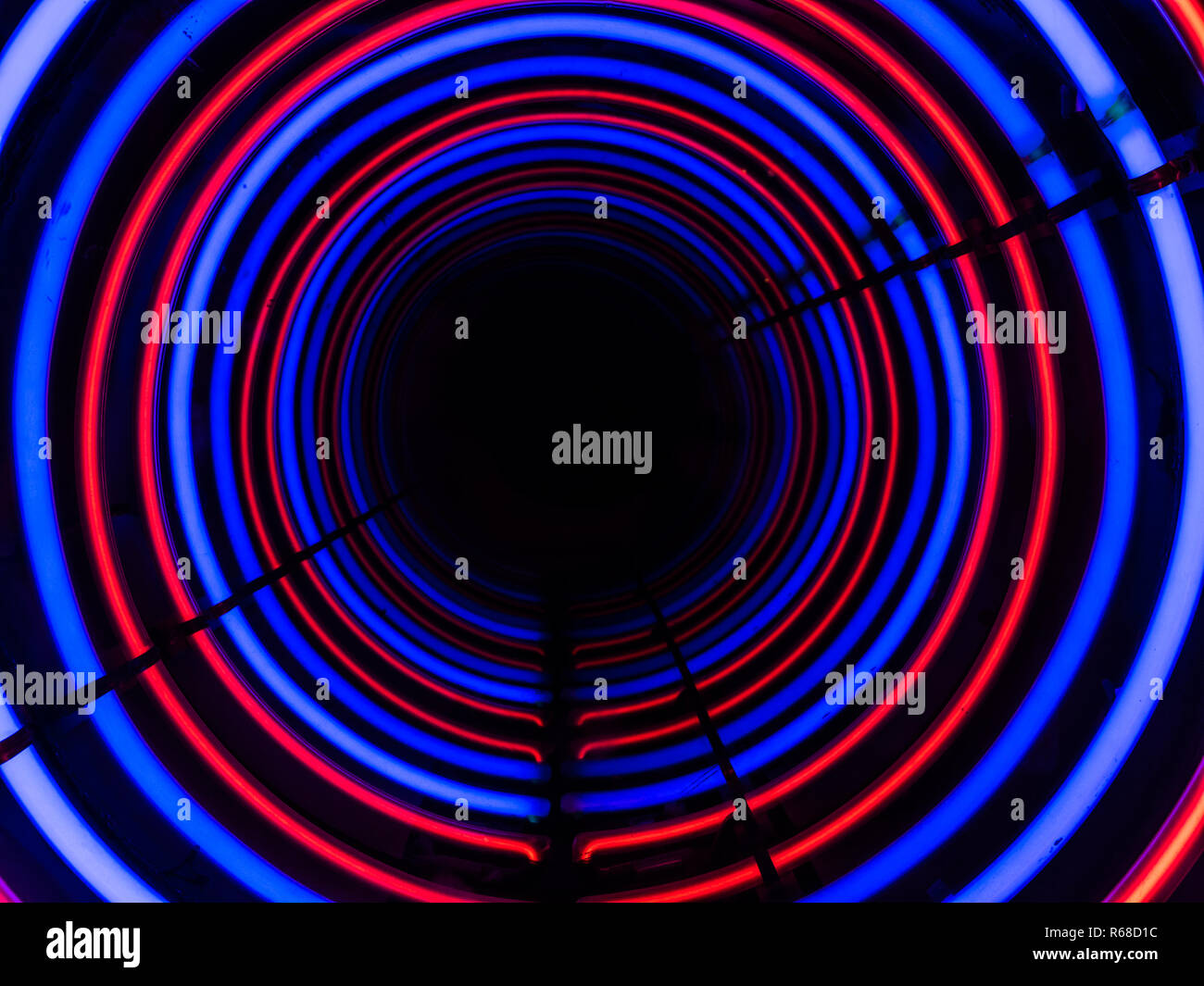Glowing circular tunnel red hi-res stock photography and images - Alamy