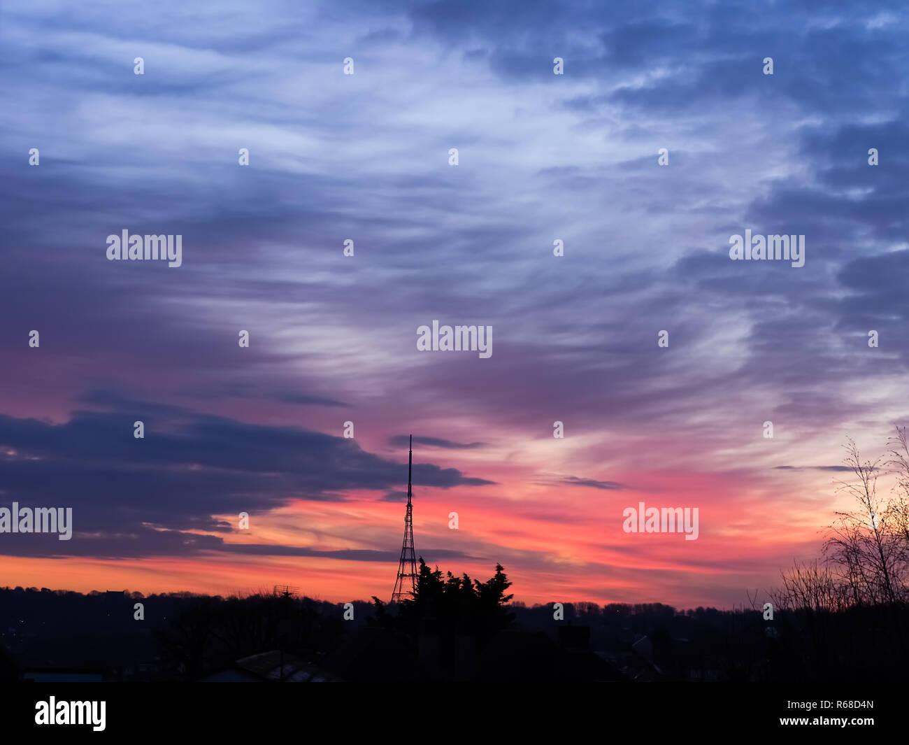 Crystal palace radio mast hi-res stock photography and images - Alamy