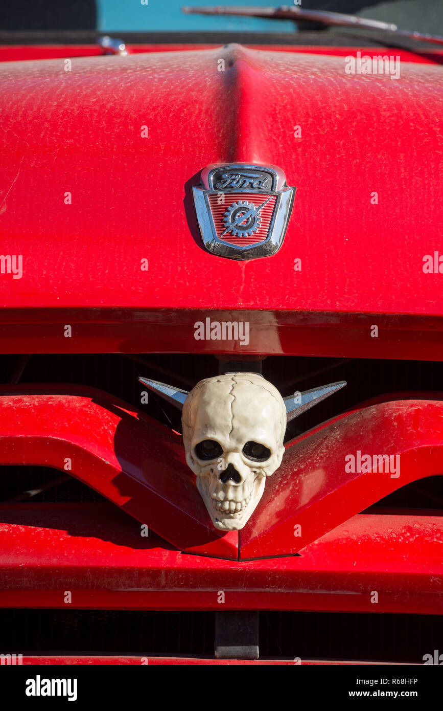 Old ford truck hi-res stock photography and images - Alamy