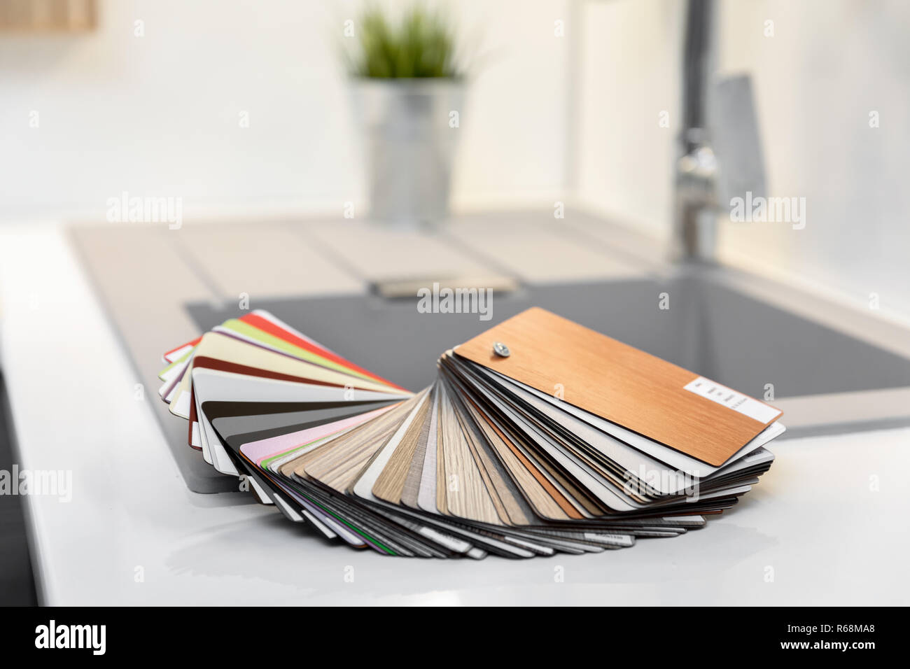 Kitchen worktop paint hi-res stock photography and images - Alamy