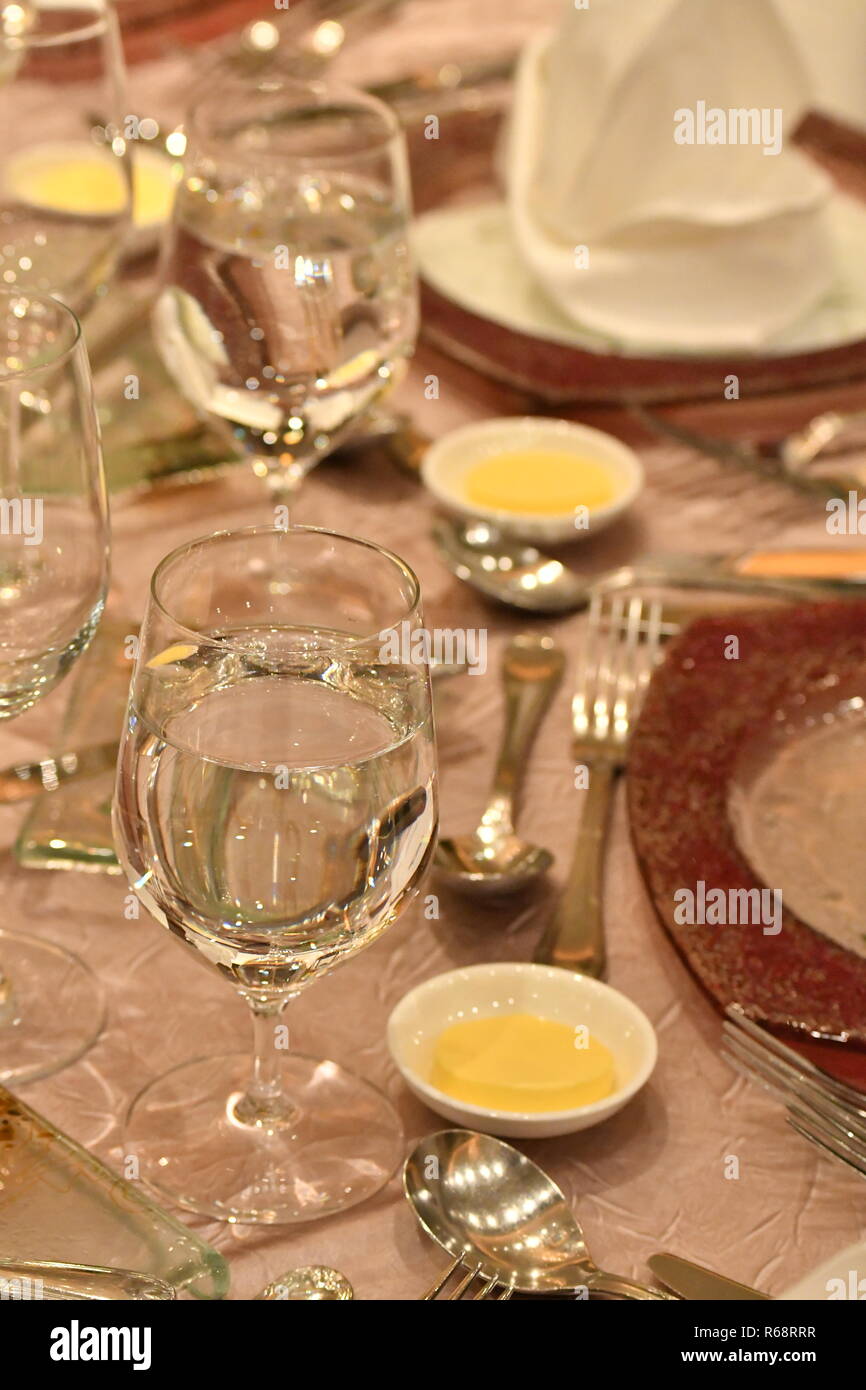 Fine Dinning settings Stock Photo - Alamy