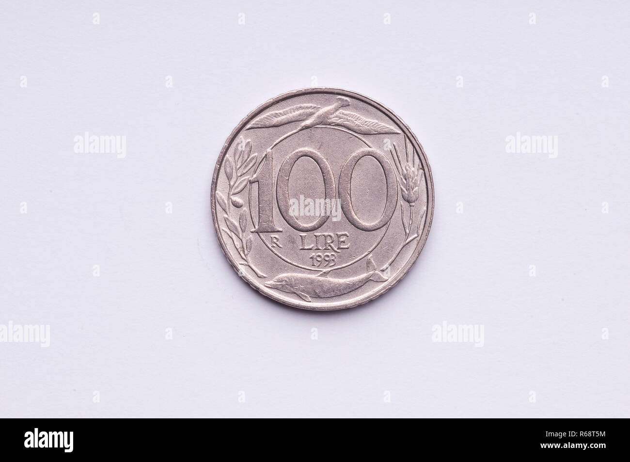 Old Italian 200 Lire coin of Italy Stock Photo - Alamy