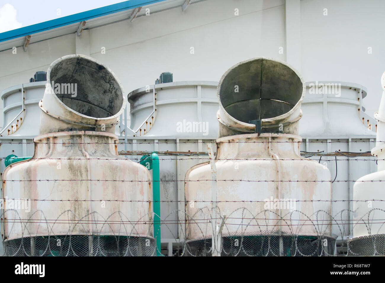 Air cooled chillers hi-res stock photography and images - Alamy