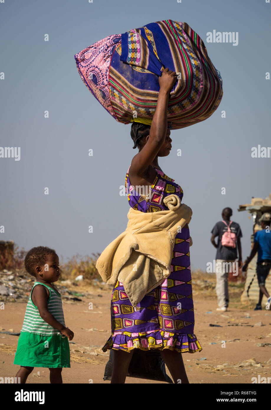 Angolan people hi-res stock photography and images - Alamy