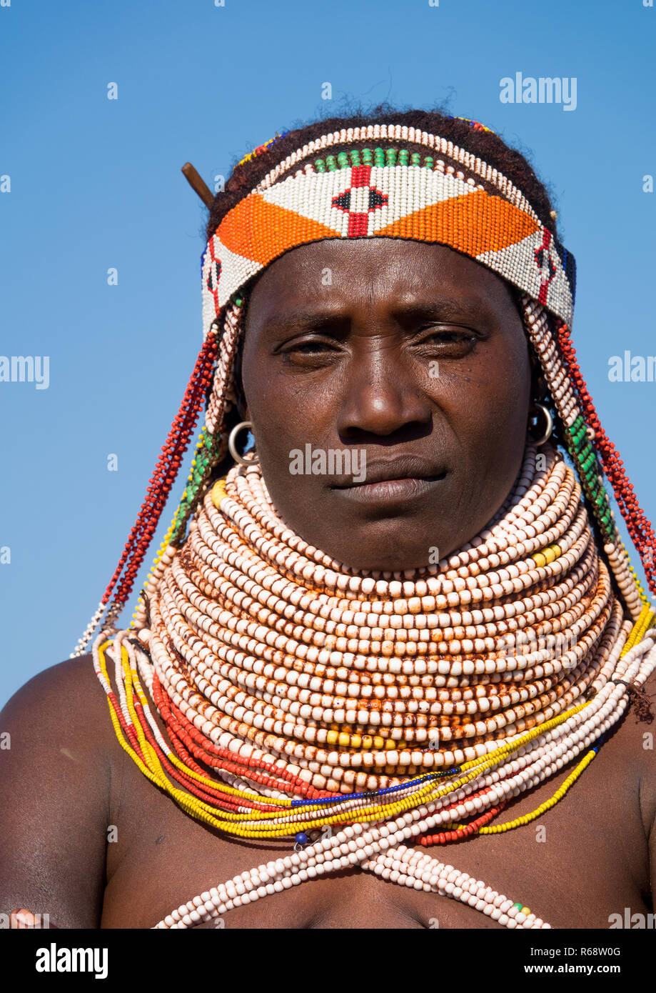 Handa Tribe High Resolution Stock Photography and Images - Alamy