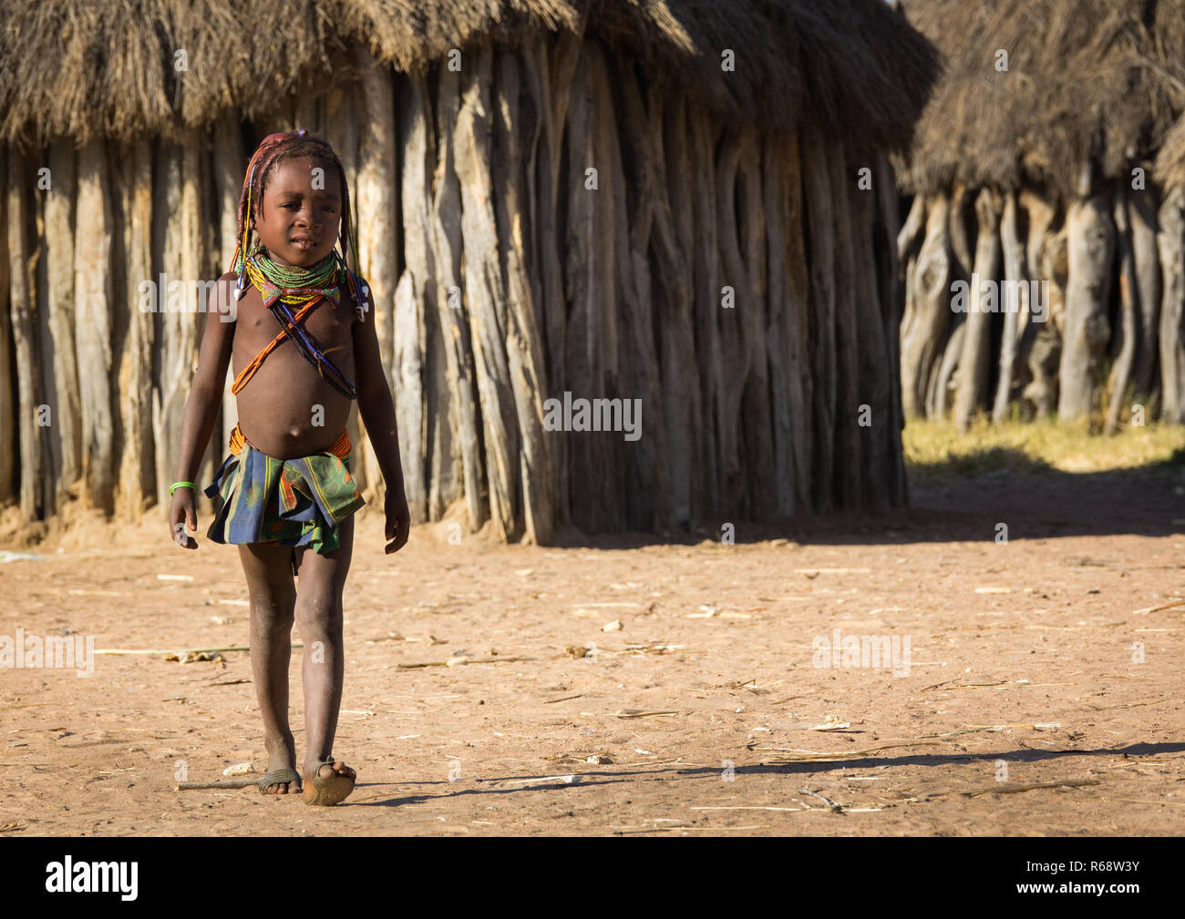 Mwila tribe girl, Huila Province, Chibia, Angola Stock Photo - Alamy