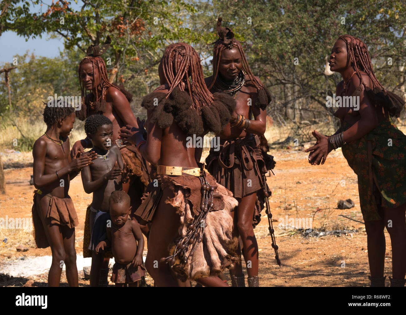 Himba tribe women dancing, Cunene Province, Oncocua, Angola Stock Photo - Alamy