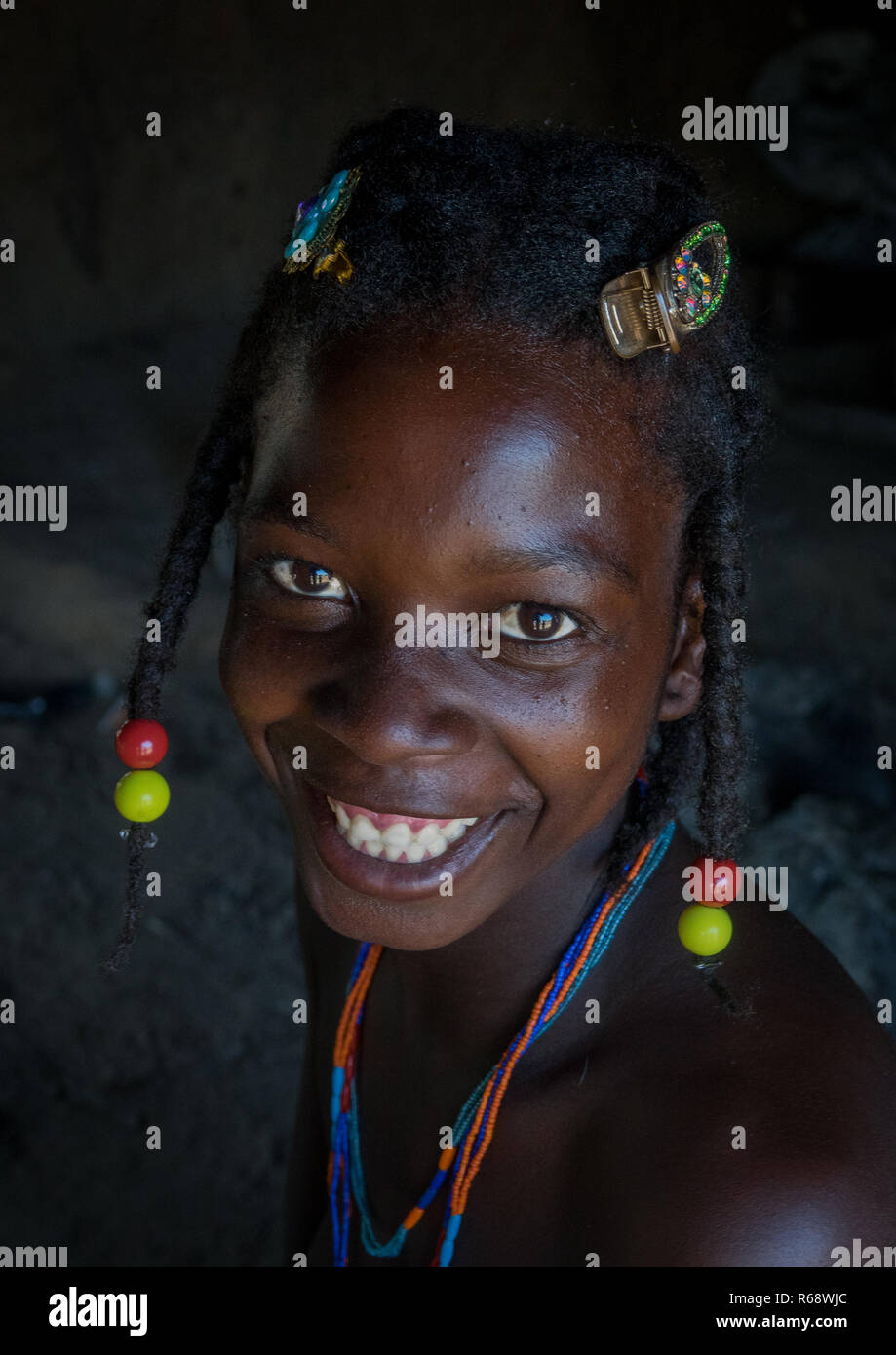 Portrait of a Mudimba tribe young woman, Cunene Province, Cahama ...