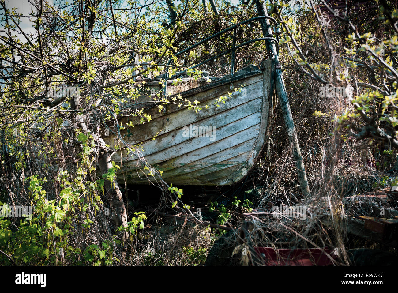 Small wooden boat bow hi-res stock photography and images - Alamy