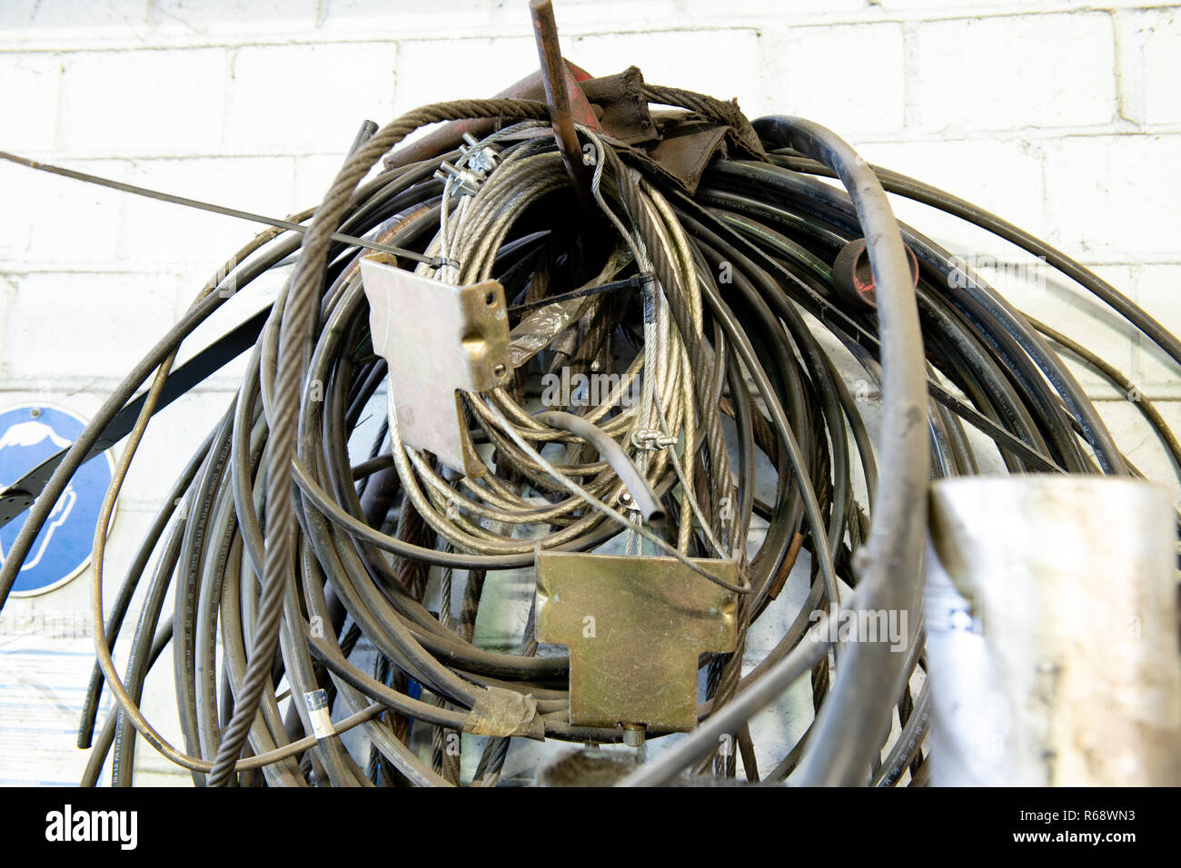 Repair technique hi-res stock photography and images - Alamy