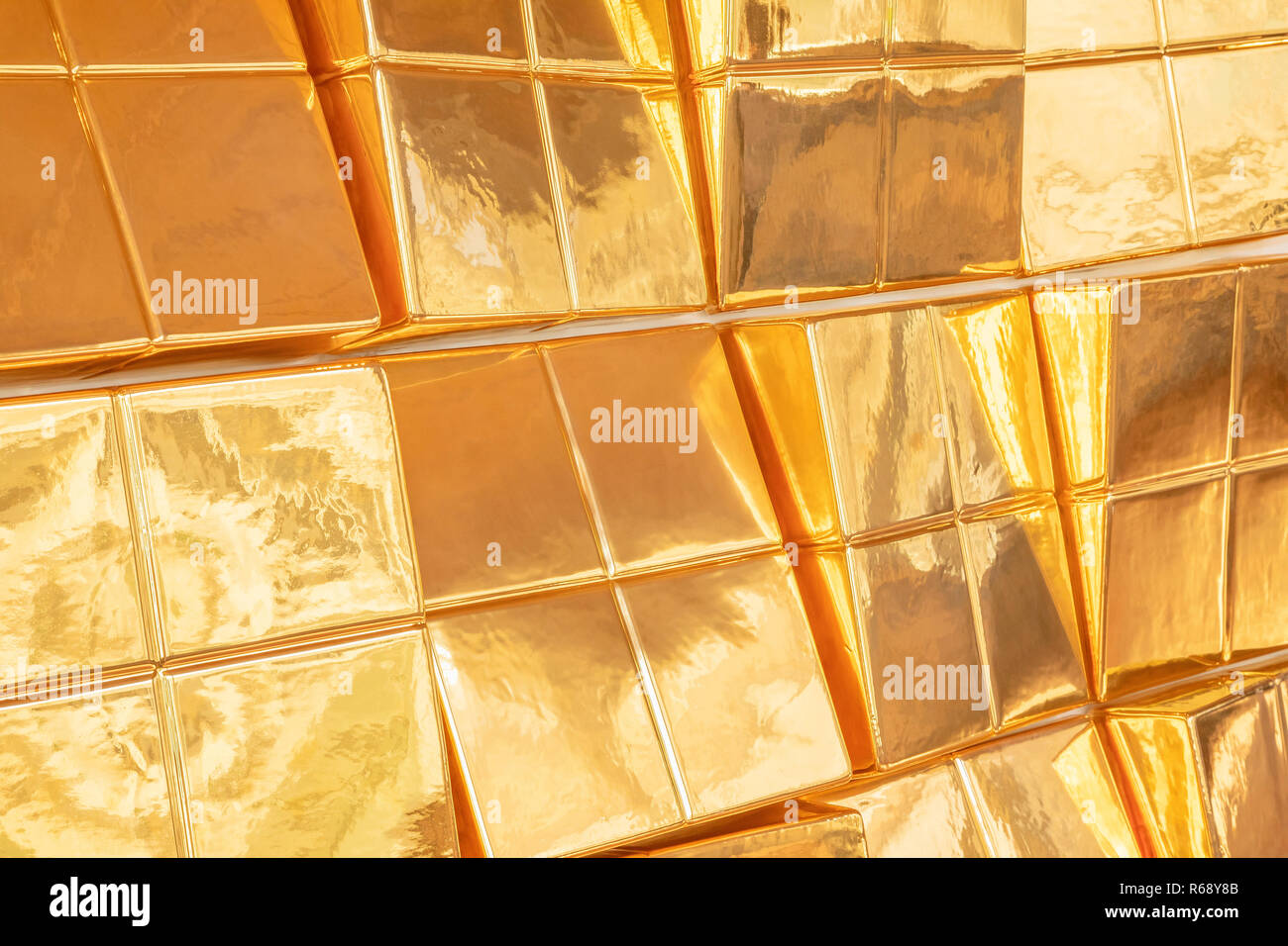 Gold golden cubes square tiles hi-res stock photography and images - Alamy