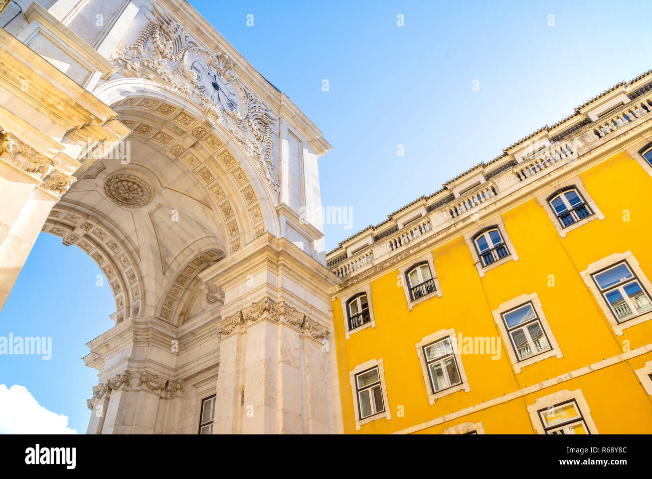 Portugal ancient arch hi-res stock photography and images - Alamy