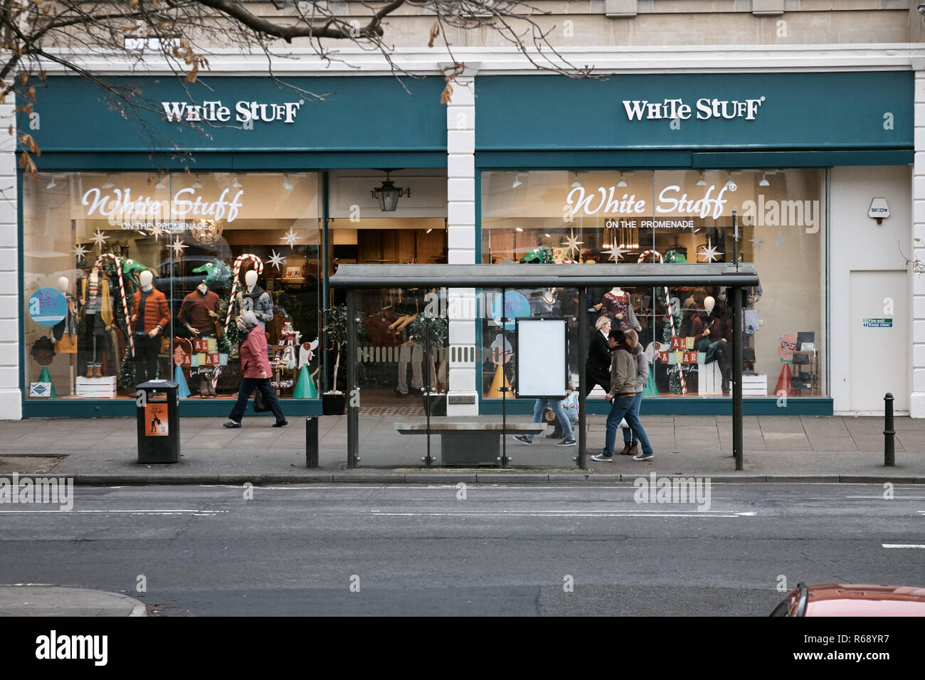 White stuff shop front hi-res stock photography and images - Alamy