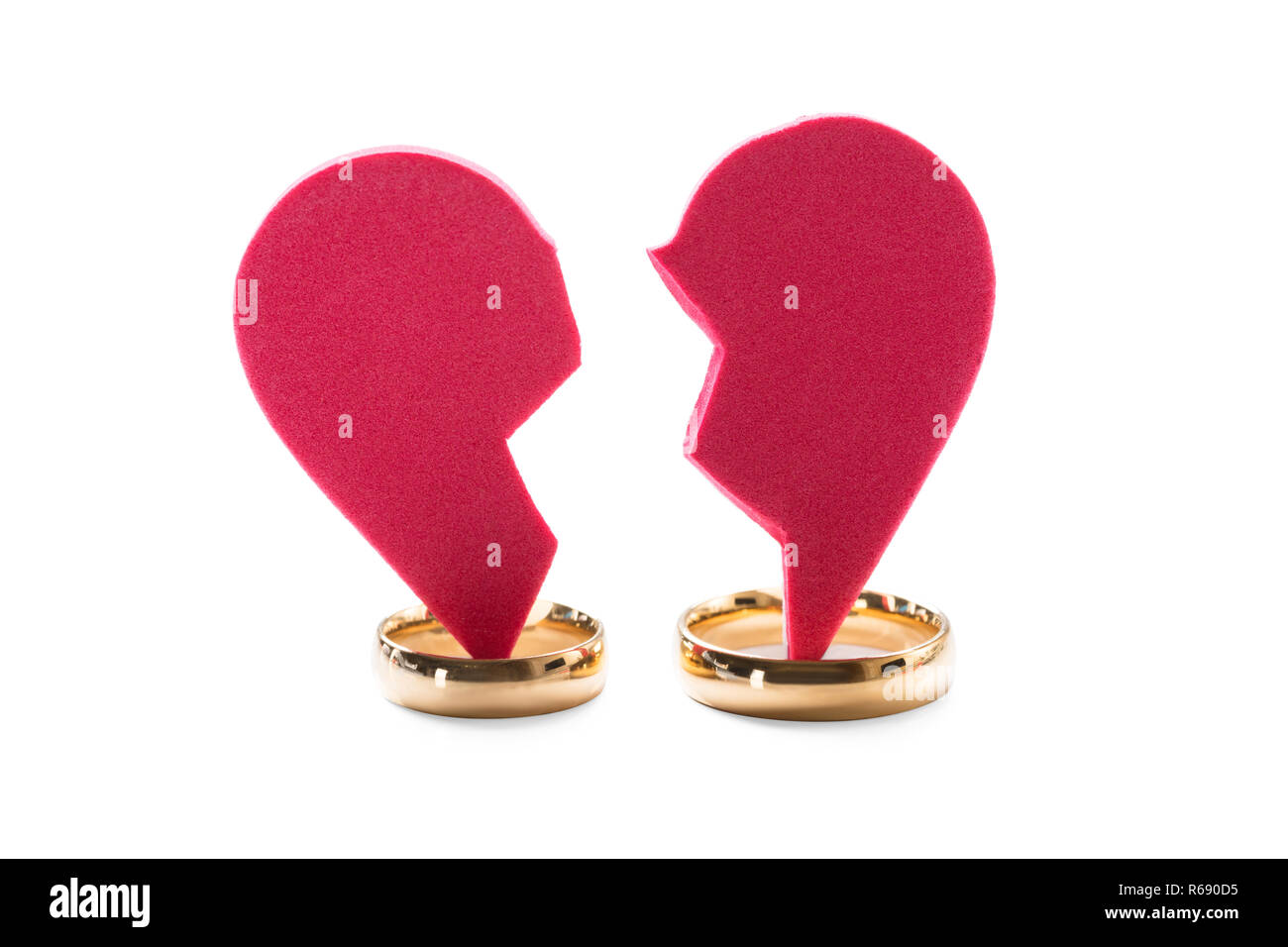 Broken paper heart rings hi-res stock photography and images - Alamy