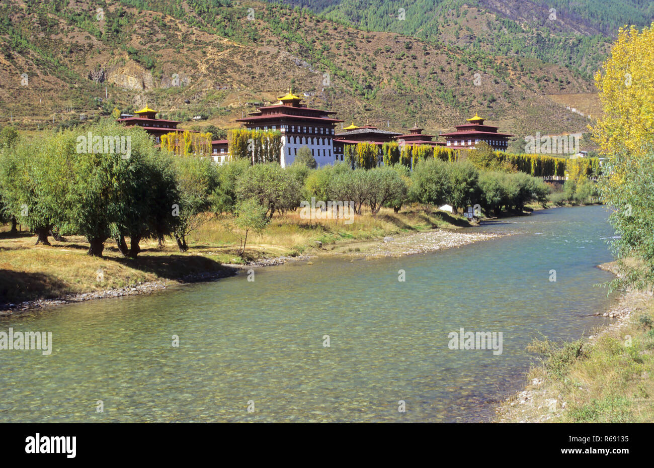 Tashichho Dzong, Dzong, Thimpu, Thimphu, Buddhist kingdom, Bhutan ...
