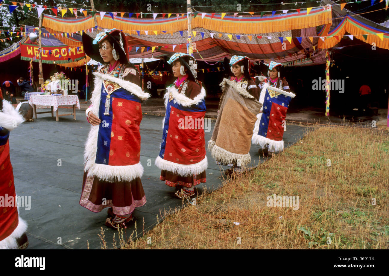 Hemis gompa fair hi-res stock photography and images - Alamy