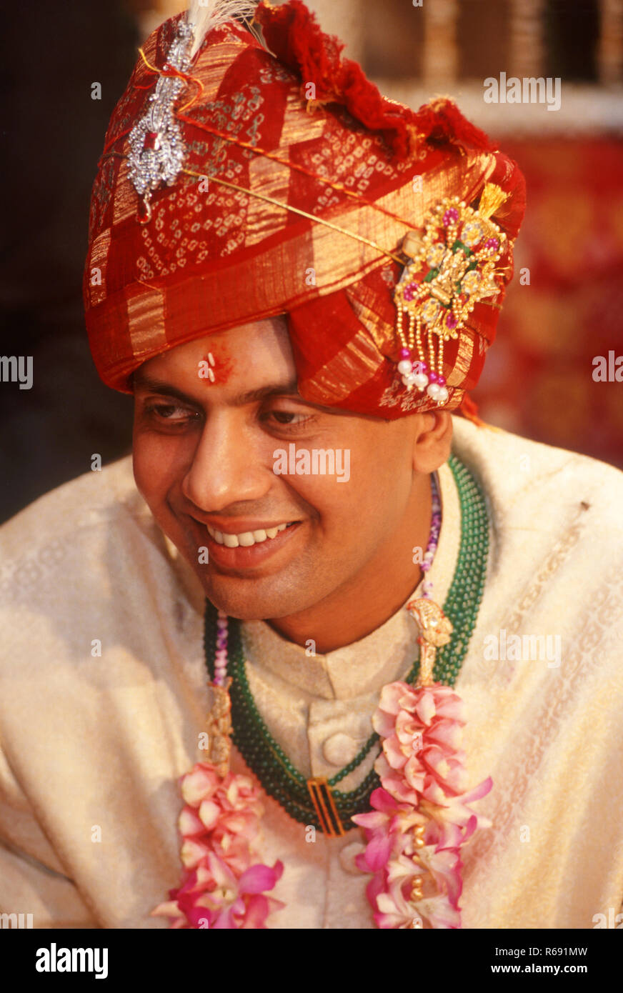 Bridegroom wearing traditional wedding turban, India, Asia Stock Photo ...