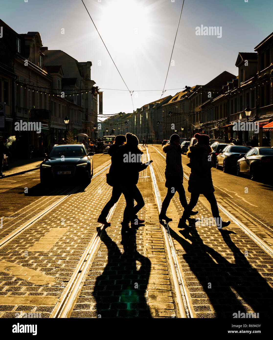 Pedestrians crossing street in berlin hi-res stock photography and ...
