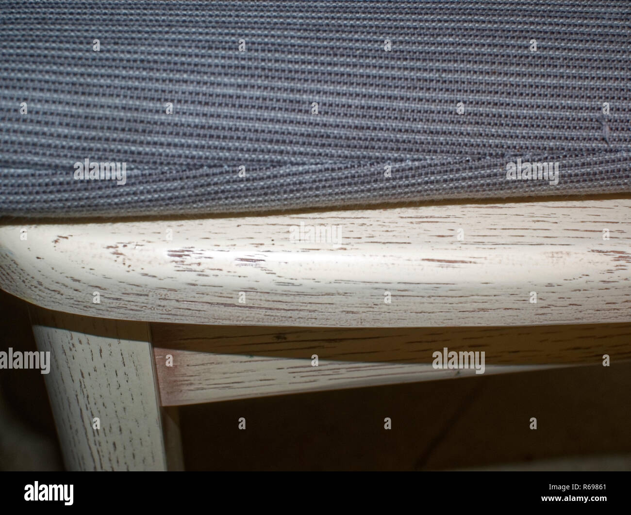 wooden oak chair white with pillow, texture Stock Photo - Alamy