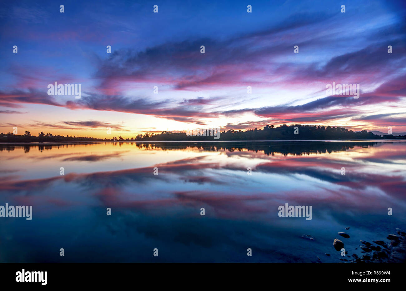 Lake Matheson New Zealand High Resolution Stock Photography and Images ...