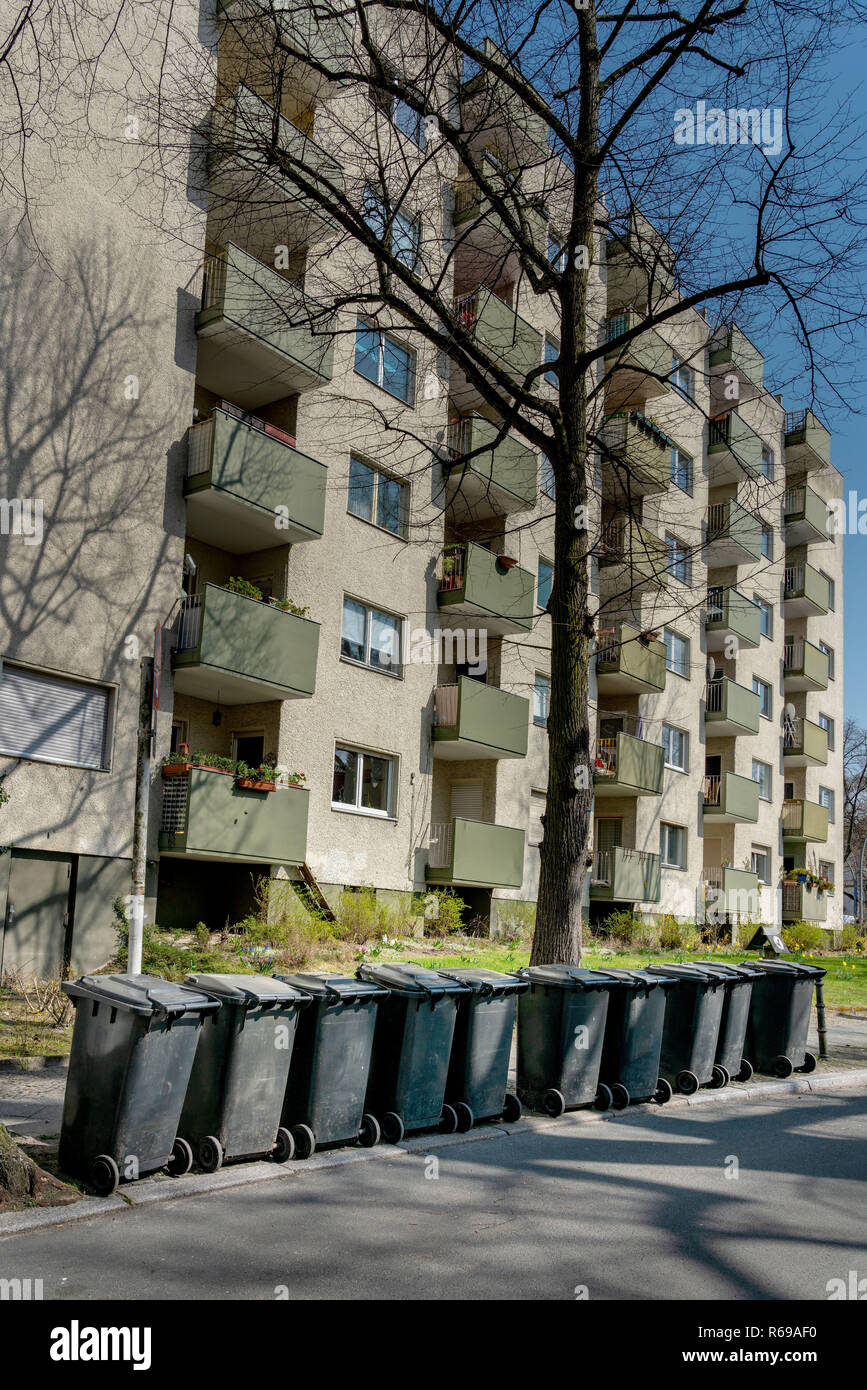 Series Of Garbage Cans On The Roadside Stock Photo - Alamy