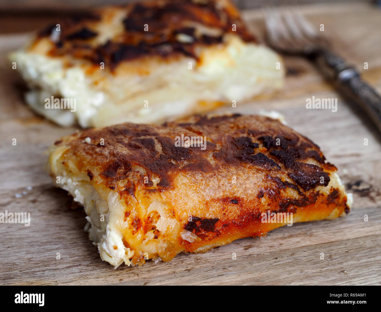 Strudel pieces hi-res stock photography and images - Alamy