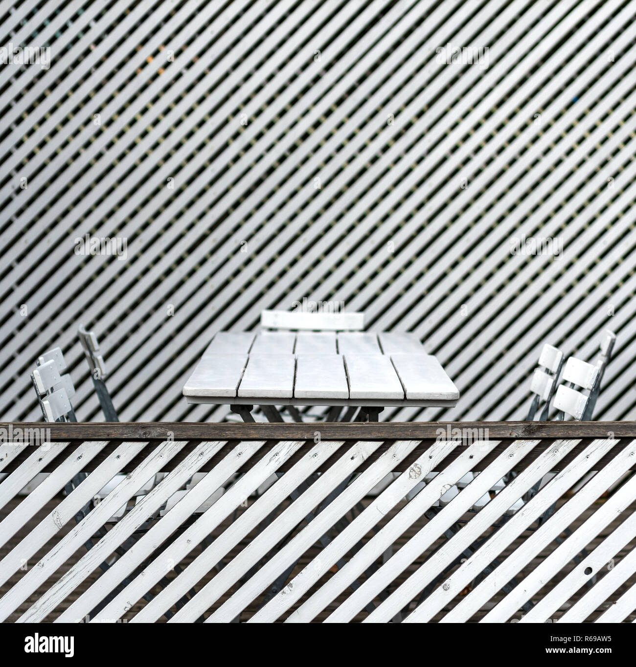 Chair struts hi-res stock photography and images - Alamy