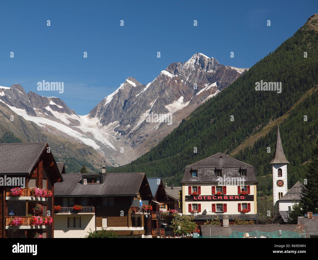 Kippel In Lötschental Overlooking The Lötschenlücke Stock Photo - Alamy