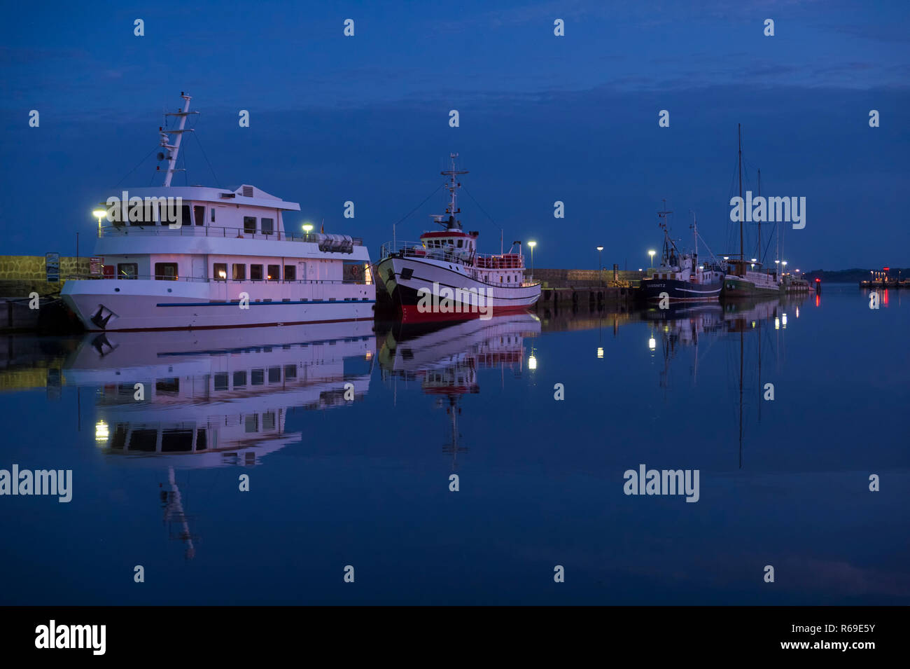 Fischreihafen hi-res stock photography and images - Alamy