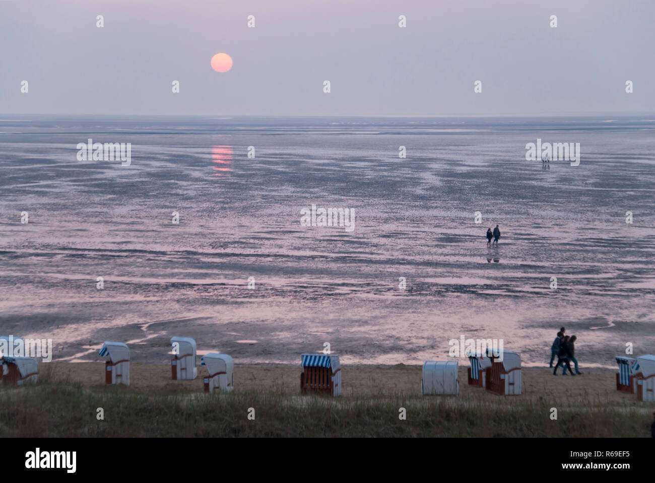 Germany lower cuxhaven beach watt hi-res stock photography and images ...