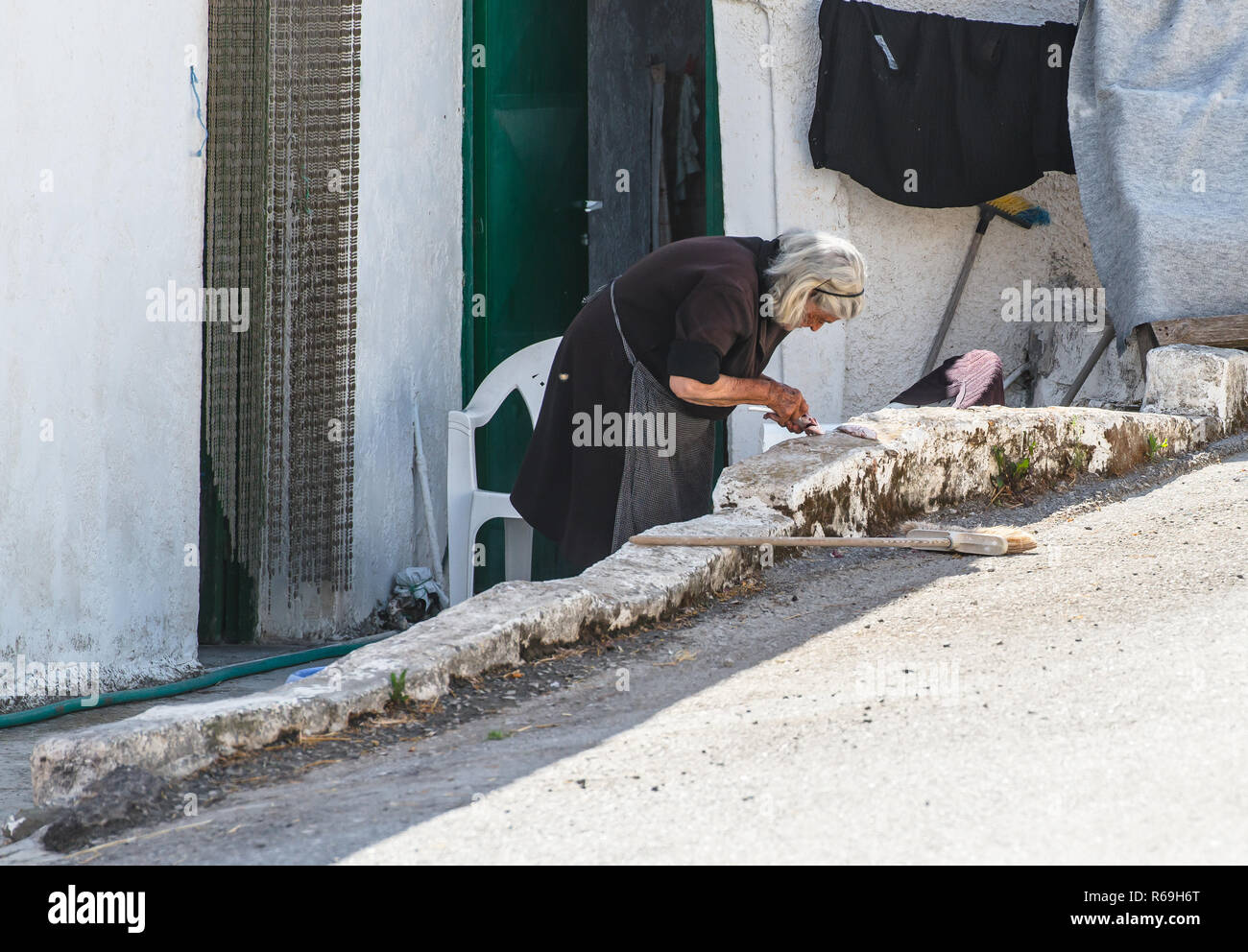 Archaic greek fish hi-res stock photography and images - Alamy