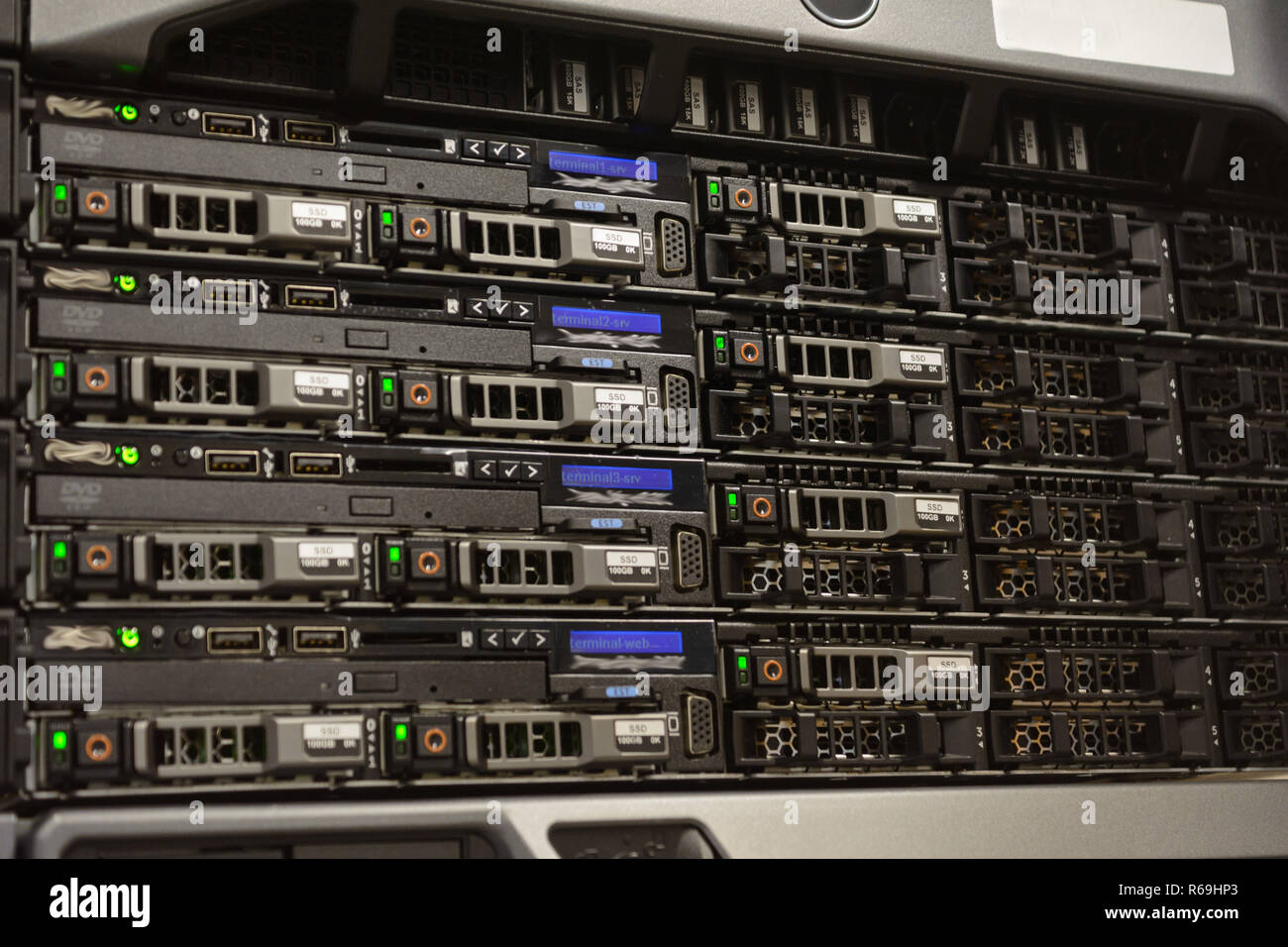 Rechenzentrum hi-res stock photography and images - Alamy