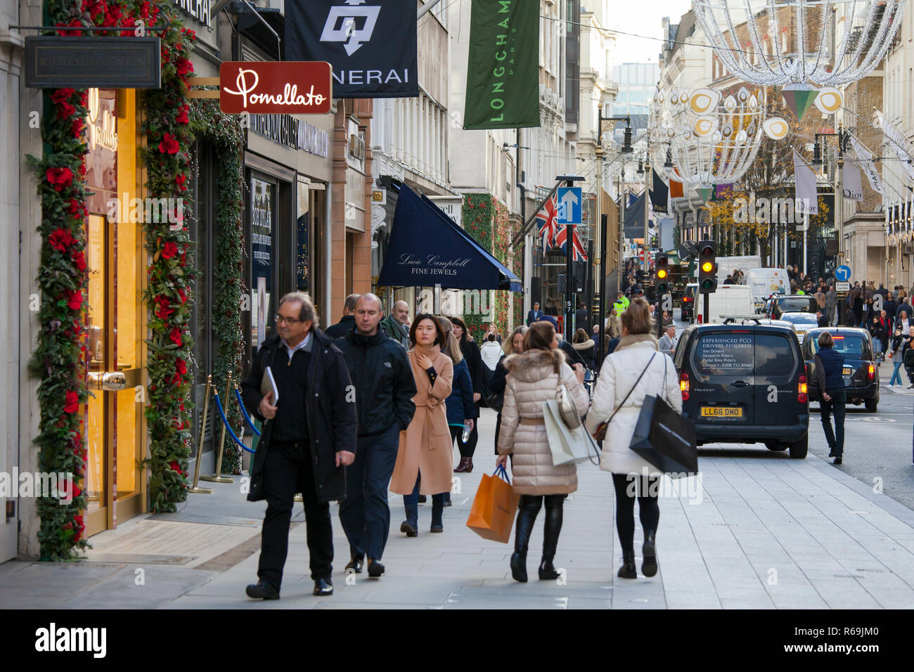 New bond street exterior hi-res stock photography and images - Alamy