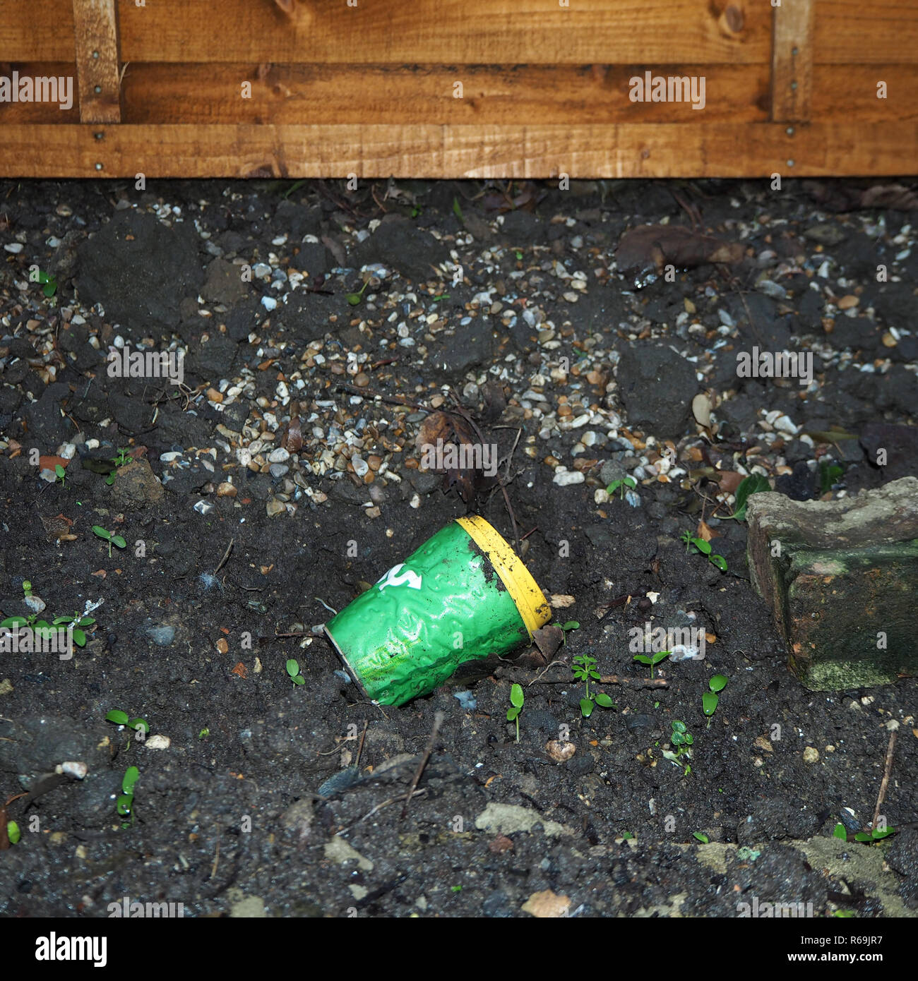 Coke cans space hi-res stock photography and images - Alamy