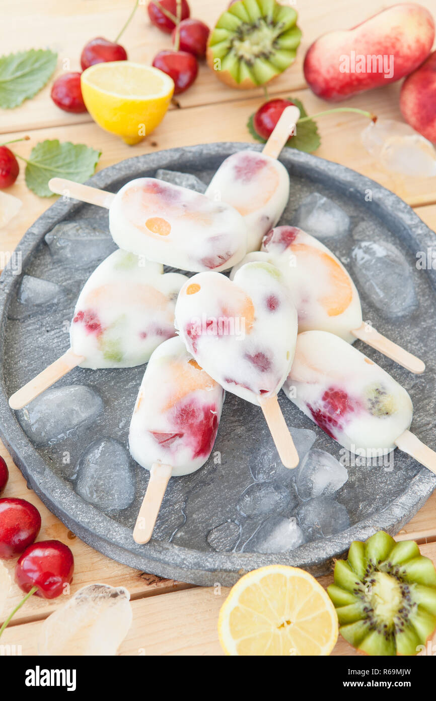 Frozen Fruit Popsicles Stock Photo - Alamy