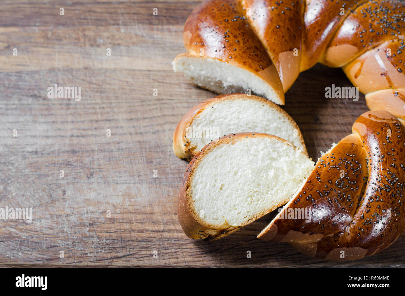 Wicker homemade bread. Sweet wheat sliced bun Stock Photo - Alamy