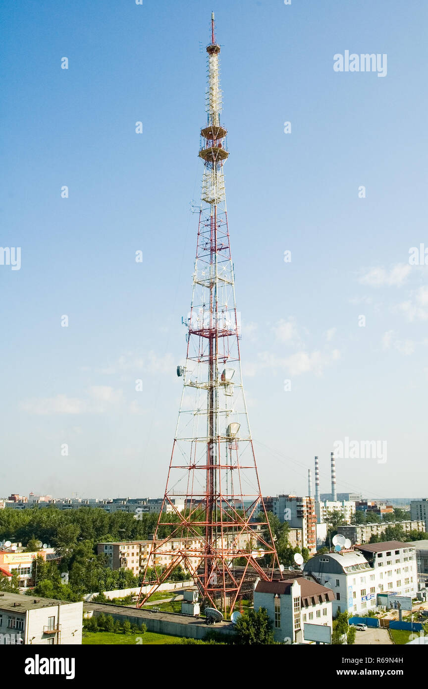 Digital radio tower hi-res stock photography and images - Alamy